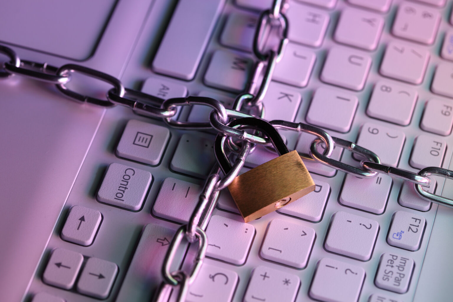The Importance of Locking Computers - TRINUS